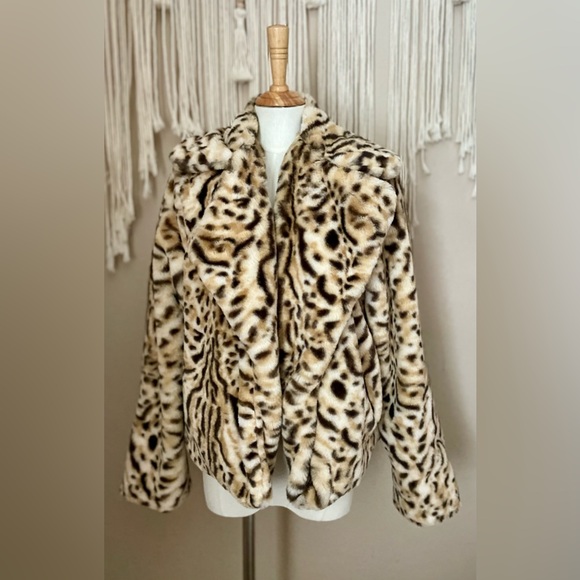 essue | Jackets & Coats | Essue Cheetah Leopard Print Faux Fur Coat ...